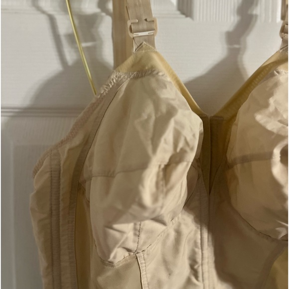 exquisite design | Intimates & Sleepwear | Full Coverage Bra 42 C ...